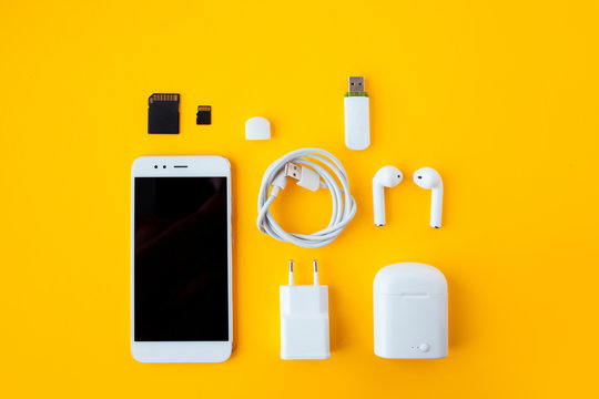 Phone Accessories – Zack Wholesale